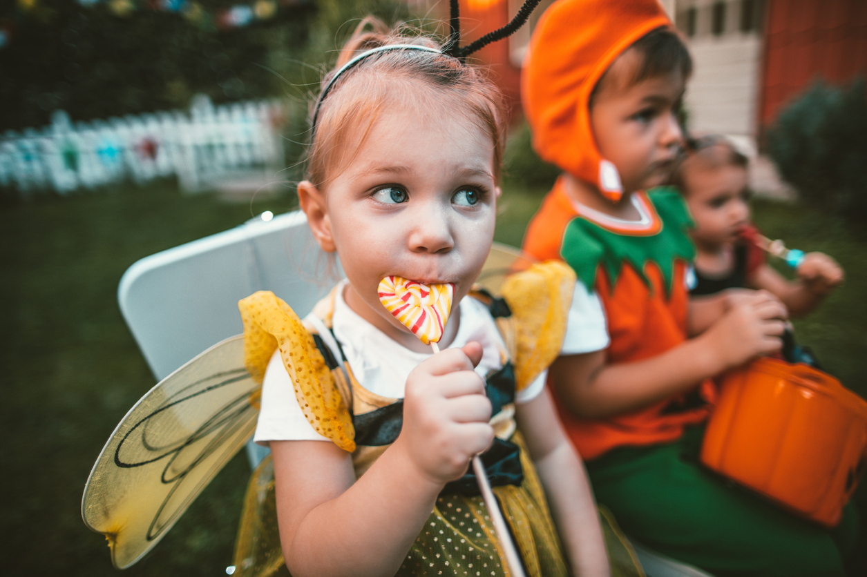 10 Do's and Don'ts For a Safe & Happier 2020 Halloween - SavvyMom