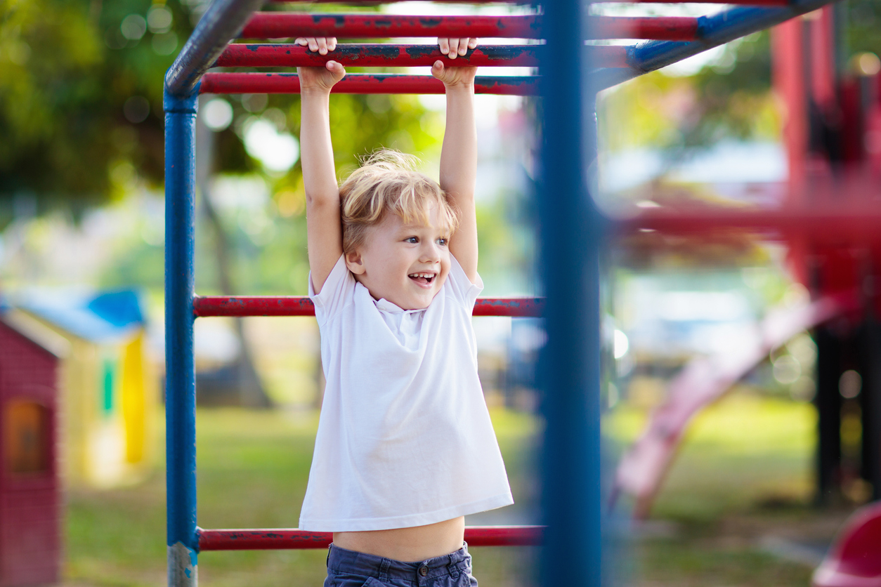 Learning to Be a Relaxed Parent and Let My Kids Fall - SavvyMom
