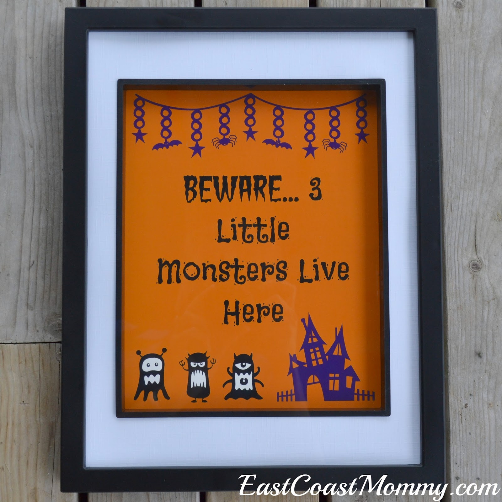 Little Monsters Halloween Sign (free printable) - SavvyMom