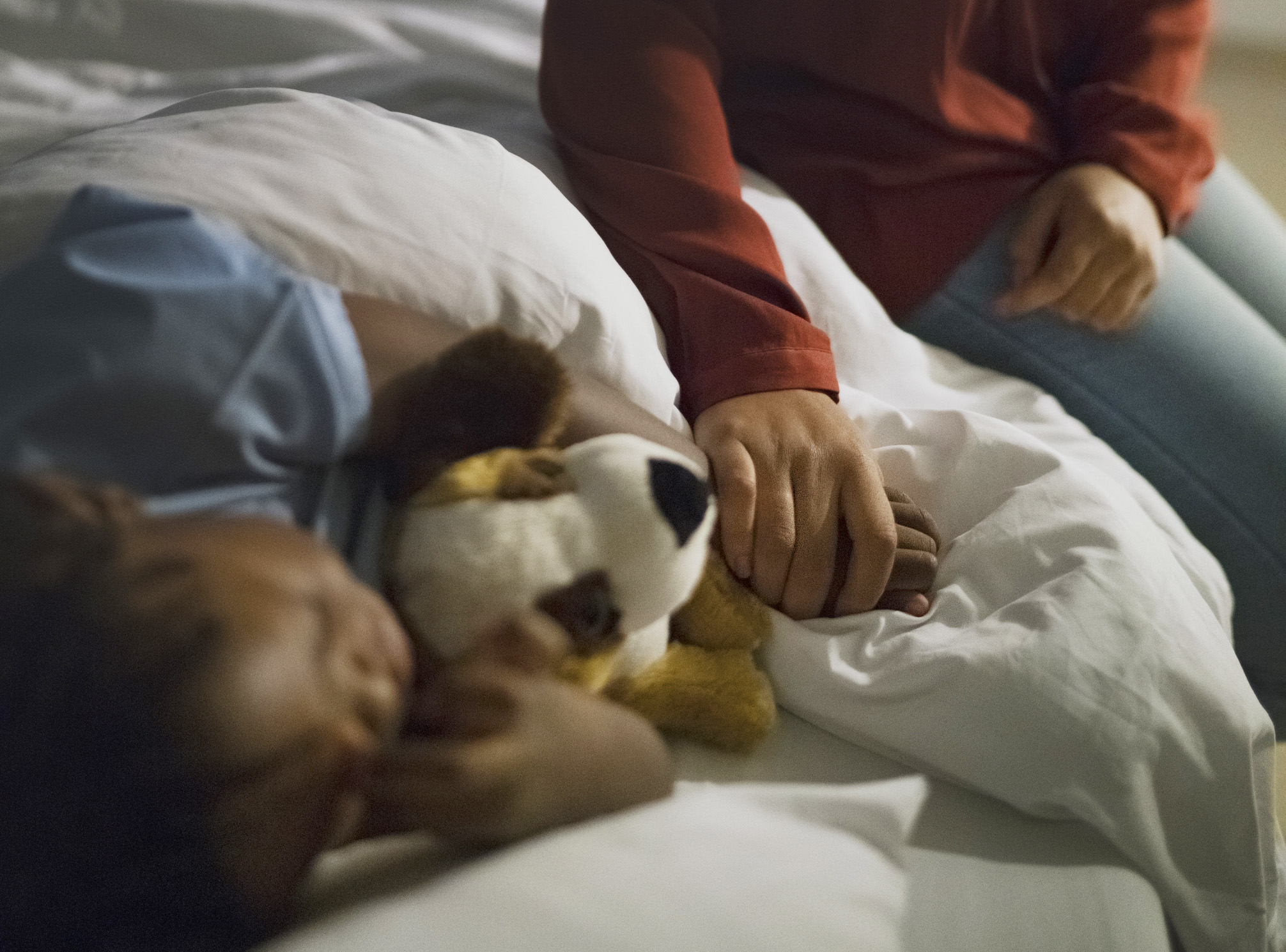 When to Take Your Child to the Emergency Room - SavvyMom