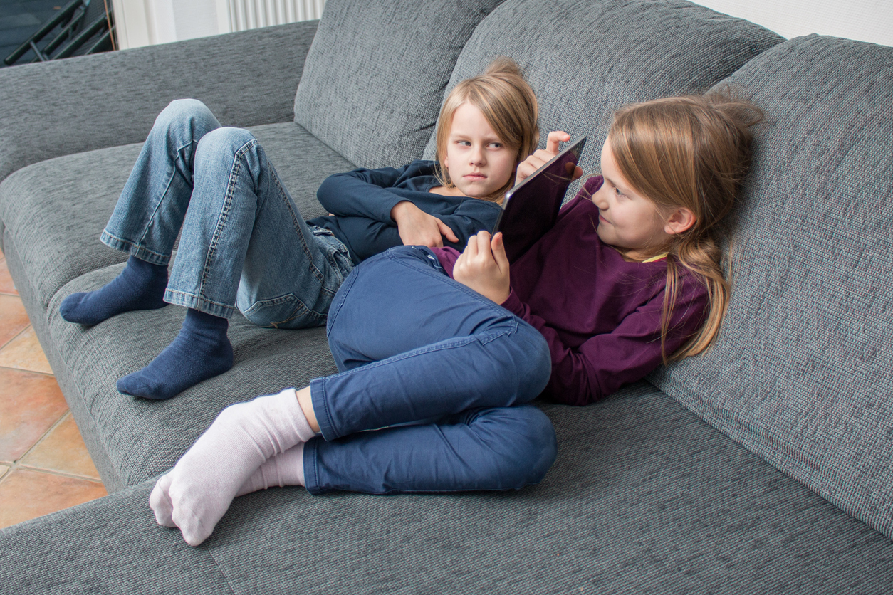 Tips for Dealing with Sibling Rivalry - SavvyMom Tips for Dealing with Sibling Rivalry - SavvyMom